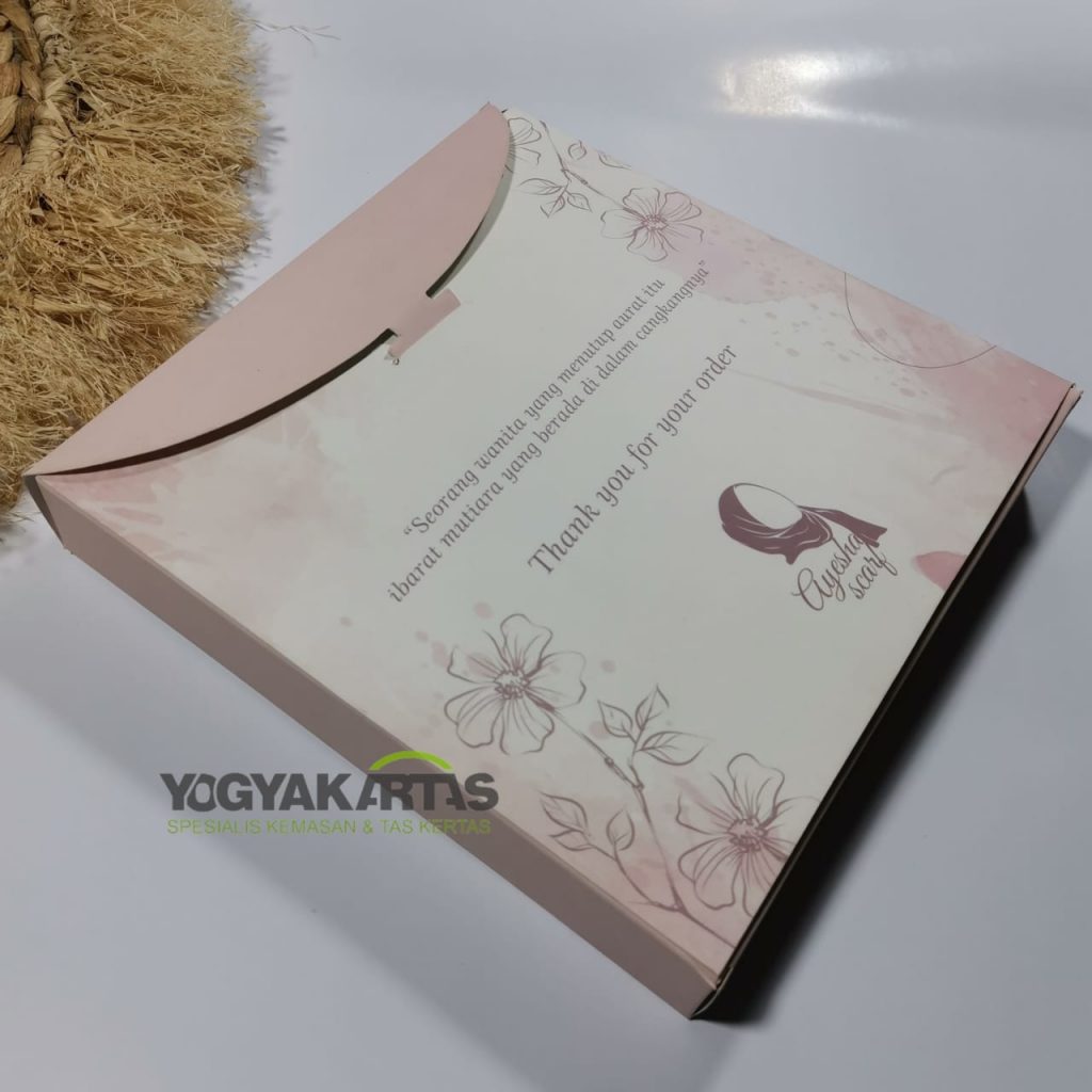 Kemasan Hijab Simple Dengan Finishing Laminasi Doff
